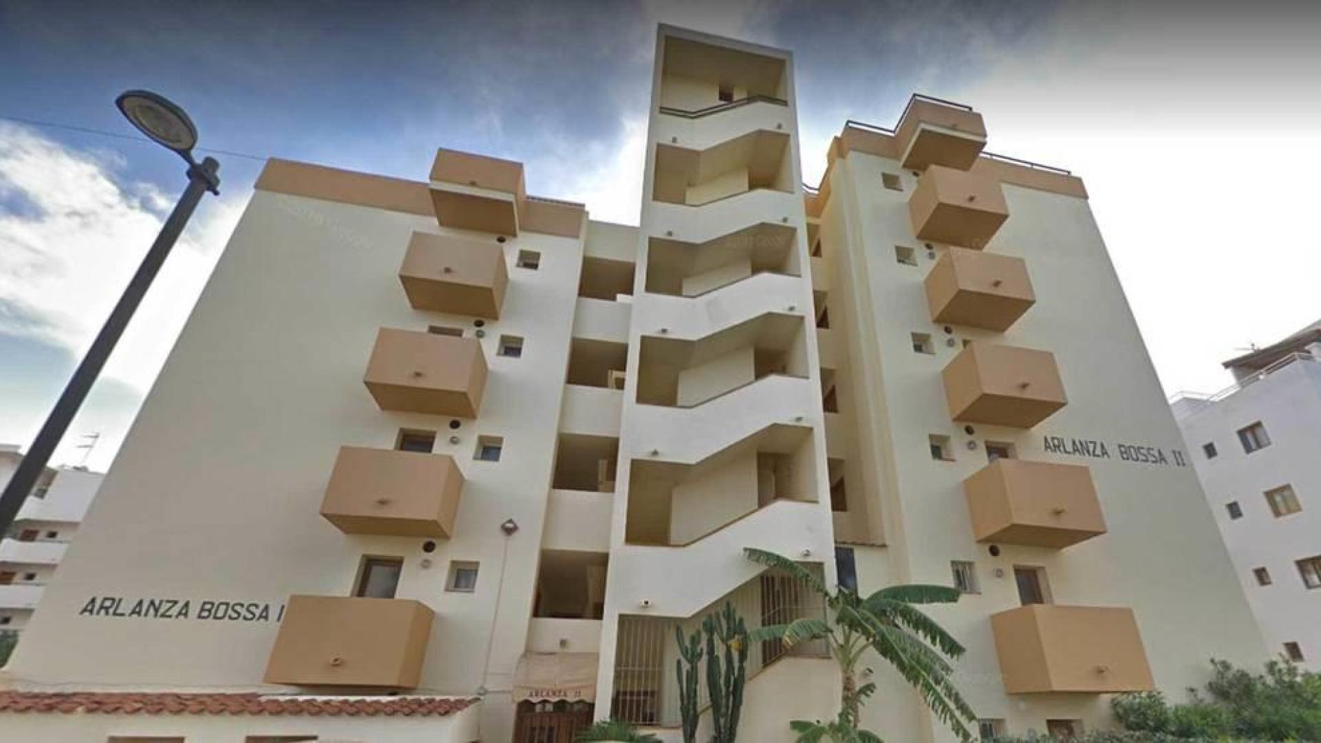 Muy grave un turista belga tras hacer "balconing" en Ibiza