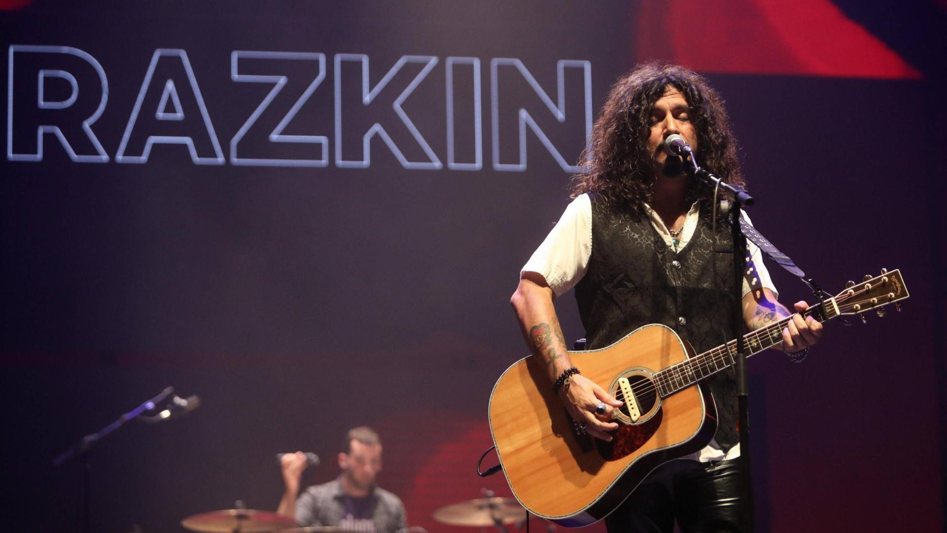 Razkin, cantante y compositor:"Me rodeé de incondicionales y eso ha ...