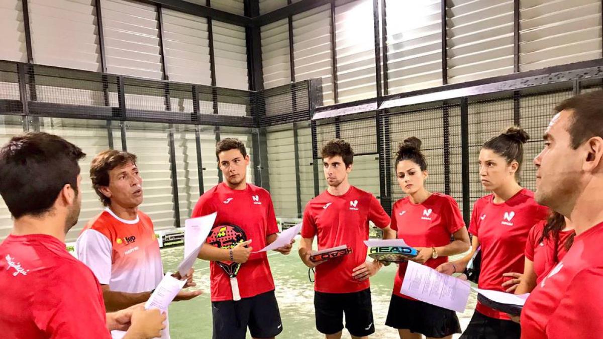 Clase magistral del seleccionador nacional de padel en Mutilva
