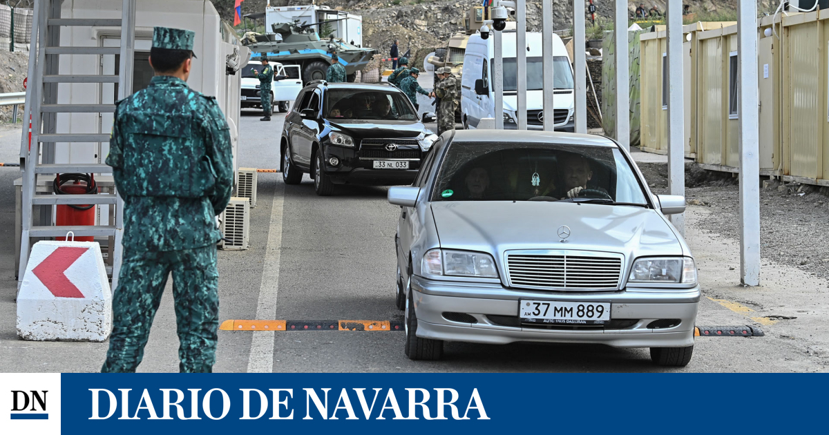 Casi 3 000 Armenios Desplazados De Nagorno Karabaj Llegan Evacuados A