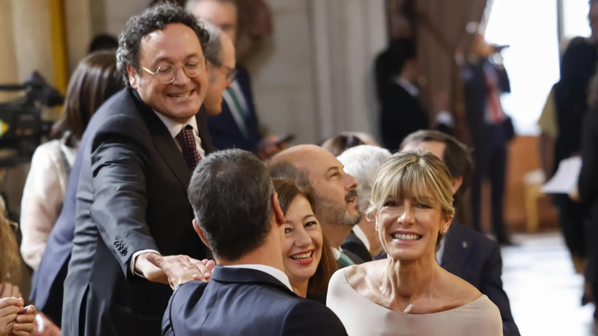 A buenas horas, Fiscal