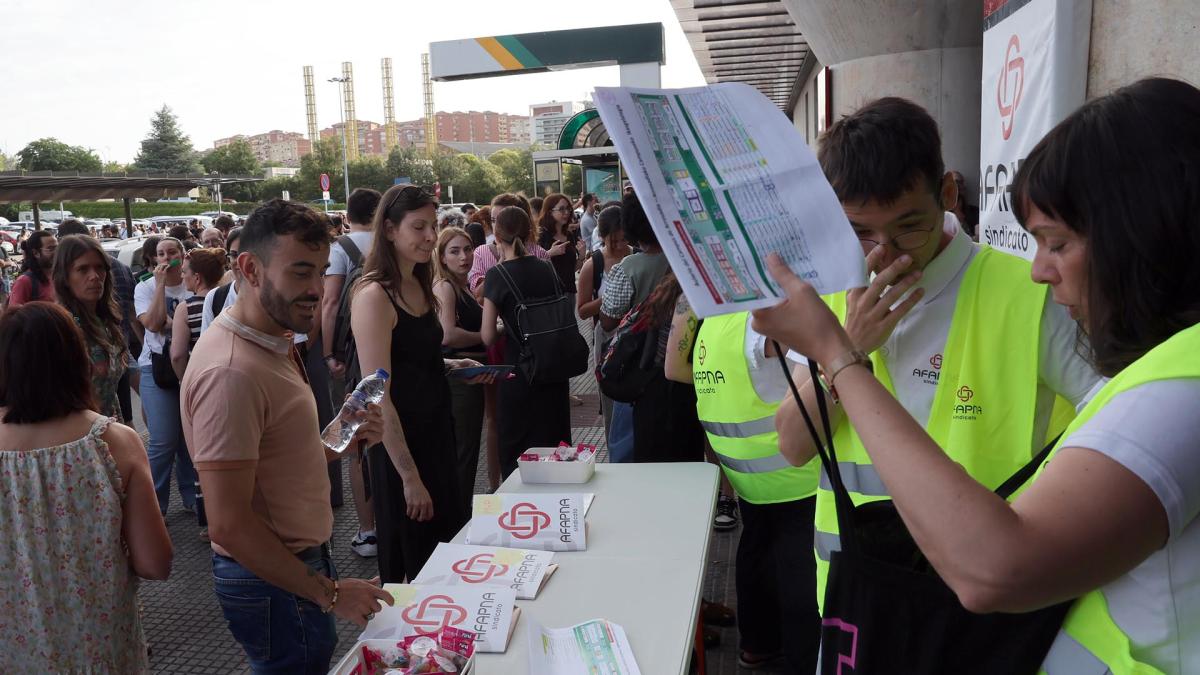 Fotos de la OPE para profesor de Secundaria y FP y EOI en la UPNA