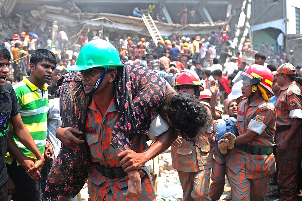 Derrumbe Del Edificio De Ocho Plantas Rana Plaza En Bangladesh